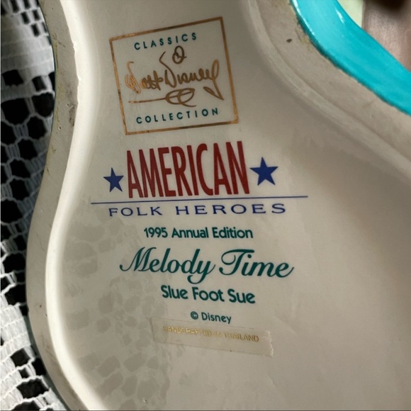 Accents | Authentic Walt Disney Collection Slue Foot Sue Figurinemelody ...